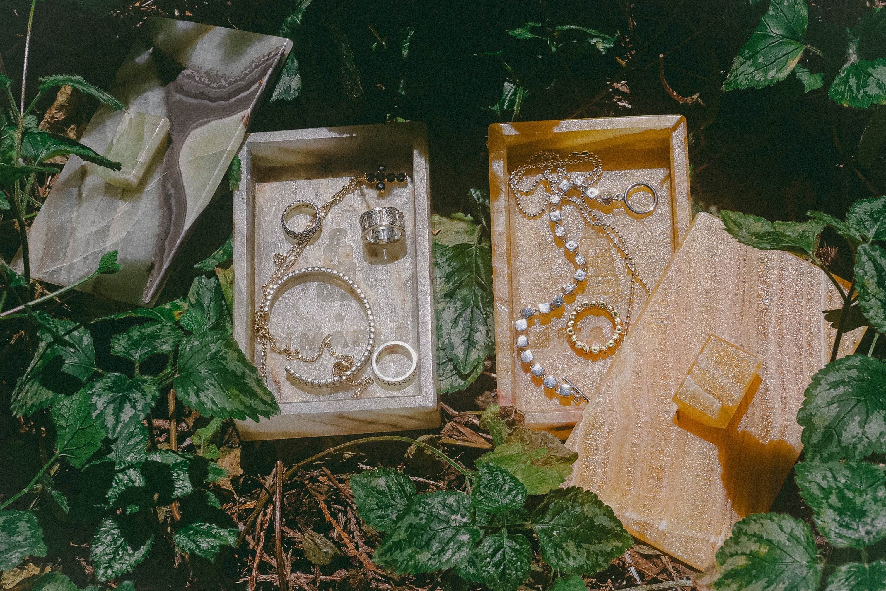 MAPLE x Apapacho World